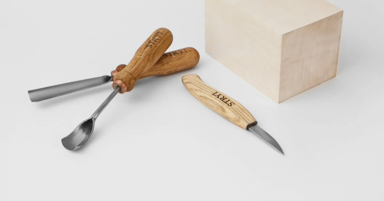 Understanding the different types of wood carving tools | STRYI CARVING ...